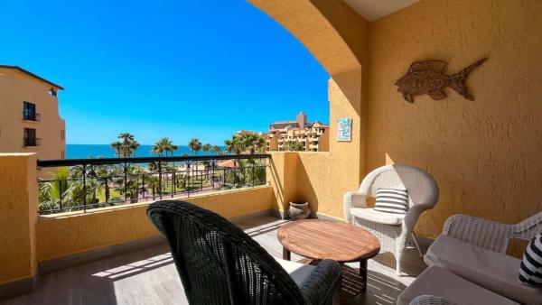 Gorgeous Third-level Condo Princesa D-308 - Baja California