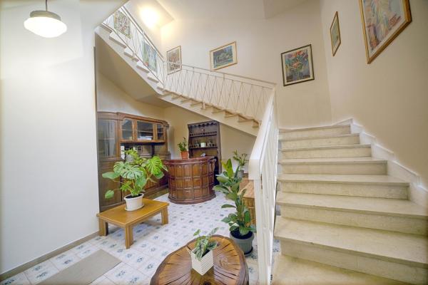 Helichrysum Hospitality 85mq Relax Nel Centro Di Olbia - Olbia