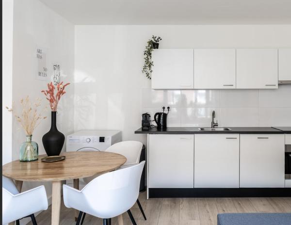 Spacious Family Stay Eindhoven, Garden & Kitchen - Eindhoven