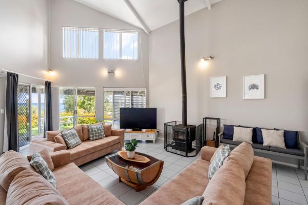 Seaview Beach House By Peppy Beach Retreats® - Bunbury