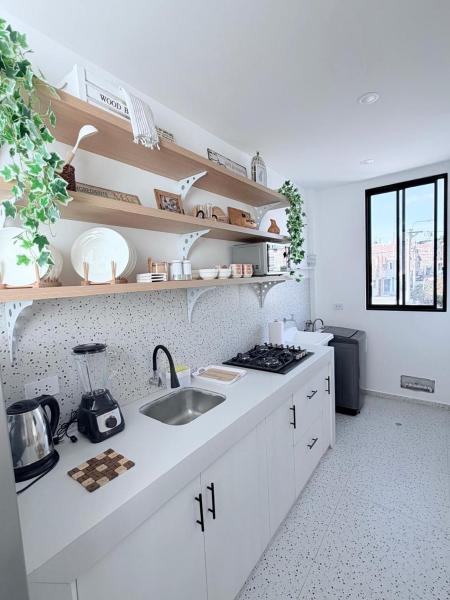 Dpto Familiar Moderno 2do Piso - 2 Hab - 3 Camas - Wifi - Lavadora - Tacna