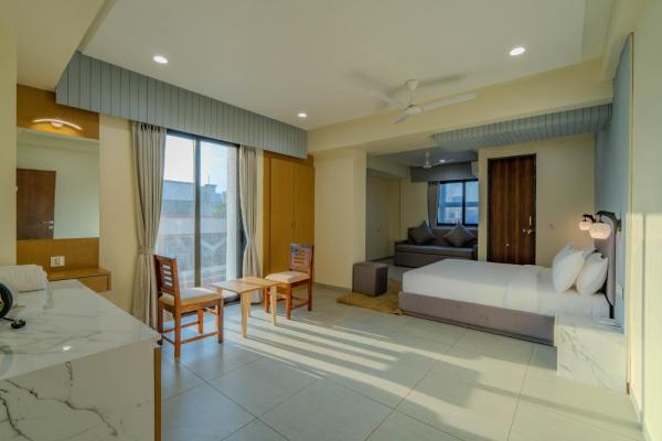 Hotel Mon Ville Alkapuri - Vadodara