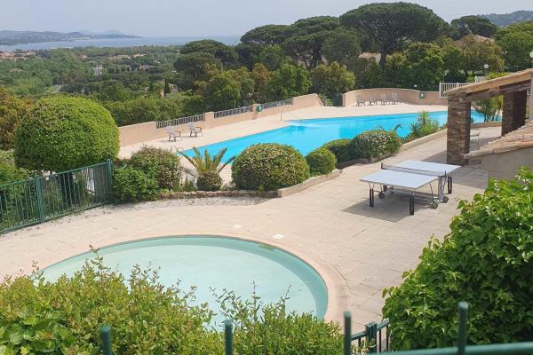 Bright Apartment With Pool And Balcony - Cogolin