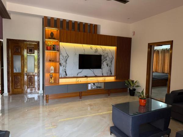 Hill View Comforts - Mysuru