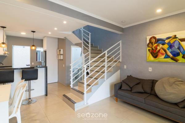Casa C/ 3qts, 650m Do Shopping Em Blumenau Ncs0003 - Blumenau