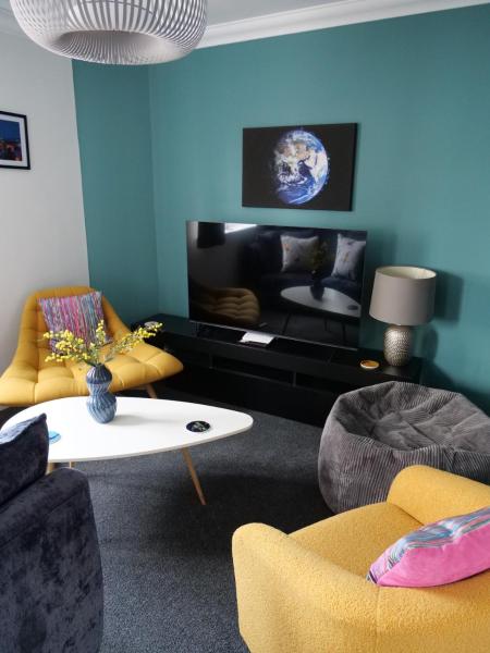 Colchester Cntrcosypatiotrainparkpet - Mersea Island