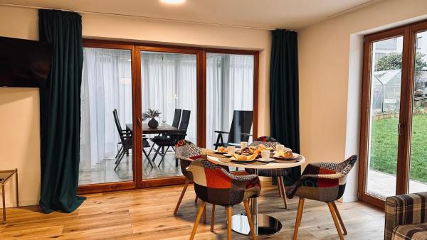 Sonnenwinkel - Ferienwohnung Mit Wintergarten, Terrasse & Parkplatz - Radolfzell