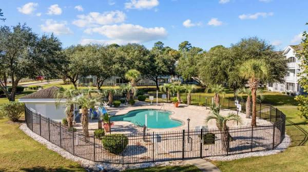 Oasis Stay At Myrtlewood Pet Friendly 2br Retreat - Myrtle Beach, SC