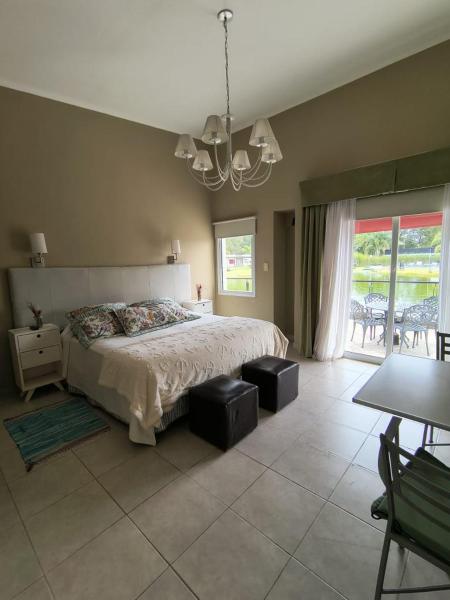 Complejo Aquiles - Lobos