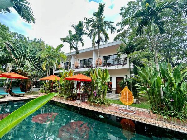 Duplex Loft, King Bed, Balconies, Fast Wifi, Pool & Garden - Camboya