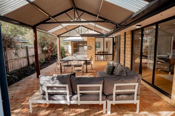Salhus - Sleep In King Beds & Easy Walk To Town - Yallingup