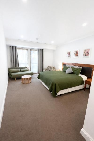 Sky Tower Studio - Pools, Spa, Gym & Super King - Auckland