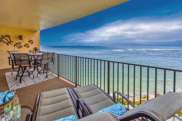 Oceanfront Modern Coastal Remodel - Serene Sunsets & Relaxation On Large Lanai - Hawaii