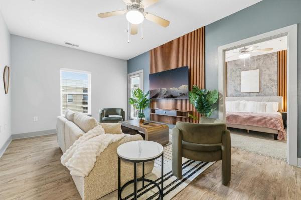 Modern Downtown Indy 2br Free Parking Walk To Lucas Oil & March Madness - Fountain Square, Indianapolis