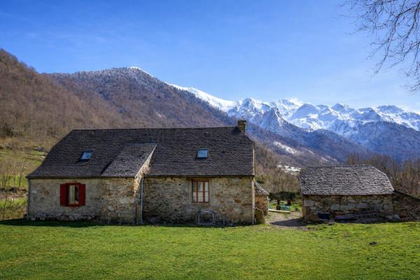 Maison De Pierre, Sauna Et Vue Pyrénées - Arrens-Marsous