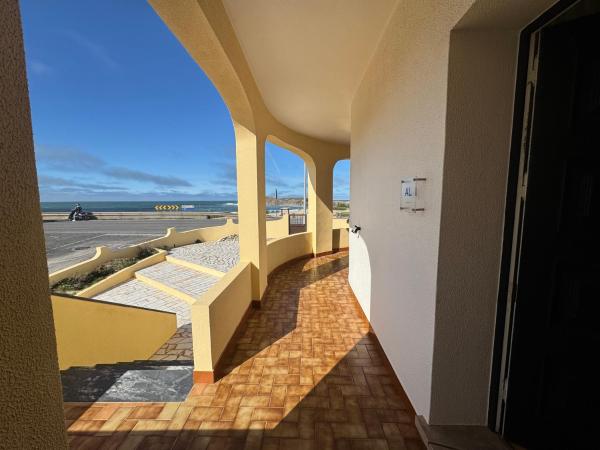 Peniche Surf & Sunset House - Peniche