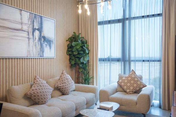 Sunny 1br Retreat With Pool & Parking Cb 1-10-ra1-608-1br - Sharjah