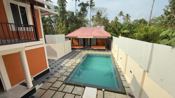 The Royal Pool Resort - Kerala