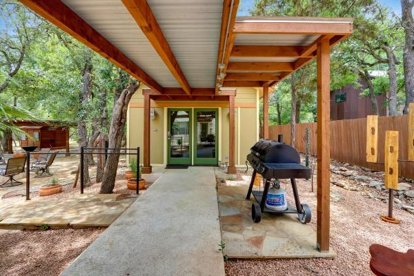 Three Sisters - Casita 2 - Wimberley, TX