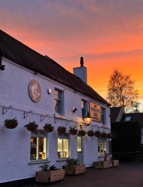 The World's End - Newark-on-Trent