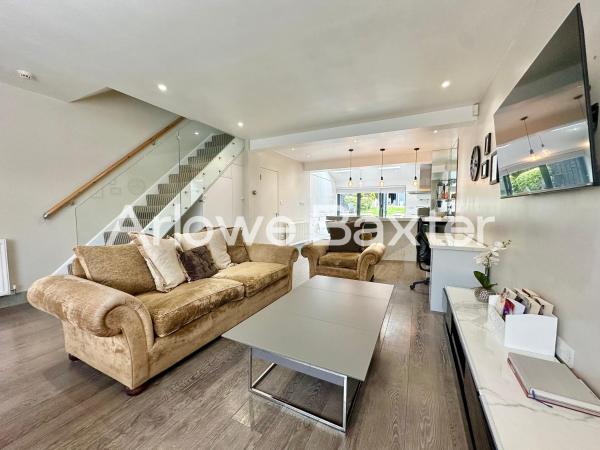 Premium 3br House, French Doors And Private Garden - St Albans