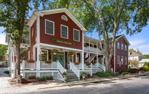 Green Tree Inn - Grafton, IL