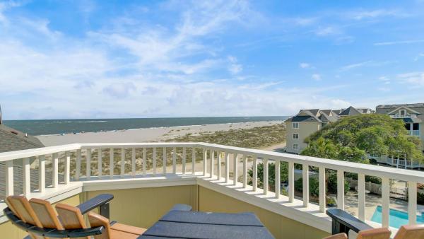 304 E Port O Call By Avantstay Rooftop Deck Incredible Ocean Beach Views - Isle of Palms, SC