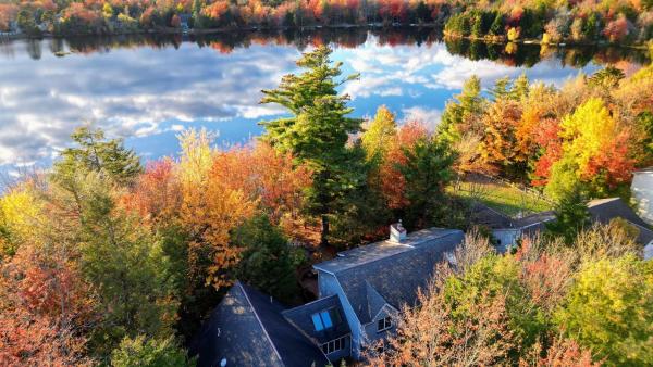 Tranquil Waterside By Avantstay Lakefront Dock Game Room Views - Tobyhanna, PA