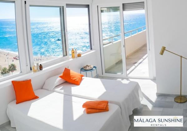 Malaga Sunshine Rentals - Beach Front Penthouse - Fuengirola - Fuengirola