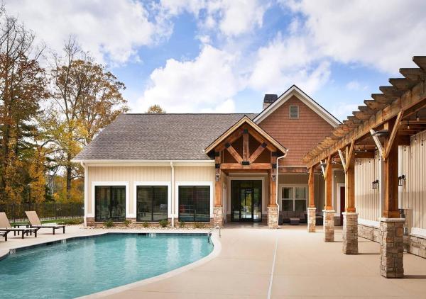 Modern Mountain Retreat - Asheville, NC