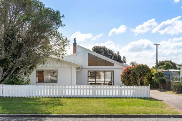Relax On Linton - Whangamata Holiday Home - ファンガマタ