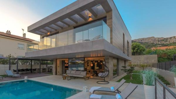 Luxury Villa Krk Baska Ii With Heated Pool - Baška