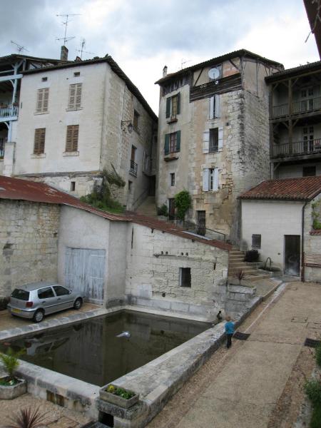 Faubourg St Jean - Aubeterre-sur-Dronne