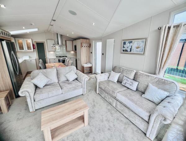 Cherry Laurel At The Peaceful Cherry Lea Holiday Park And Fishing Lake Skegness - Skegness