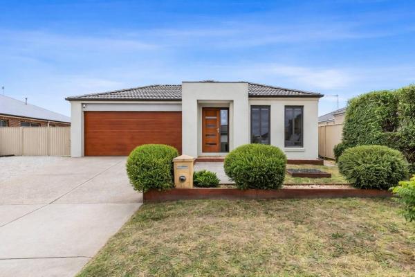 Chifley Place - Modern Comfort Near Delacombe Town - Ballarat