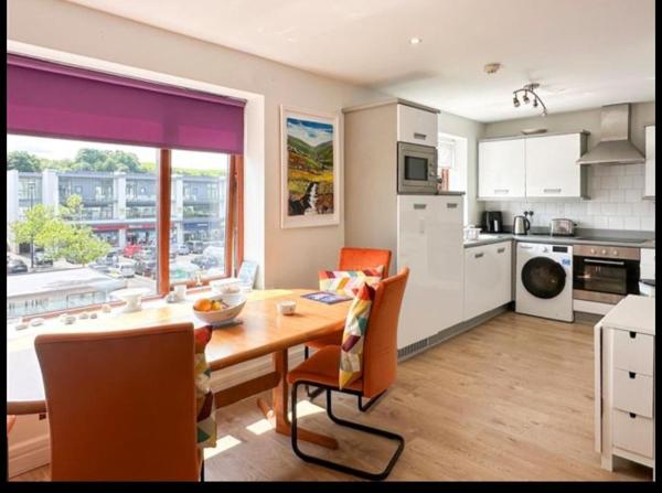 Centrally Located 2bed Duplex - Westport