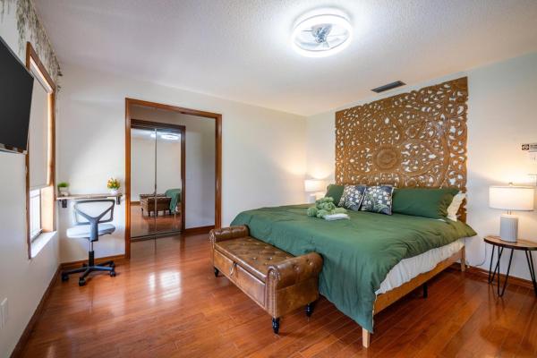 4bd & 2bth Near Daytona And New Smyrna - DeLand, FL