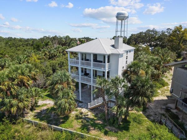 Gulf Landing- Amazing Water View With Boat Parking - Cedar Key, FL