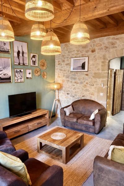 Maison De Charme Avec Terrasse Et Climatisation - Uzes - Aubussargues