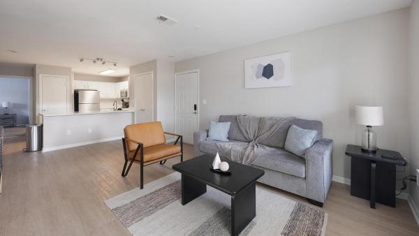 Landing Apartments - Attain On 5th - Charlottesville, VA