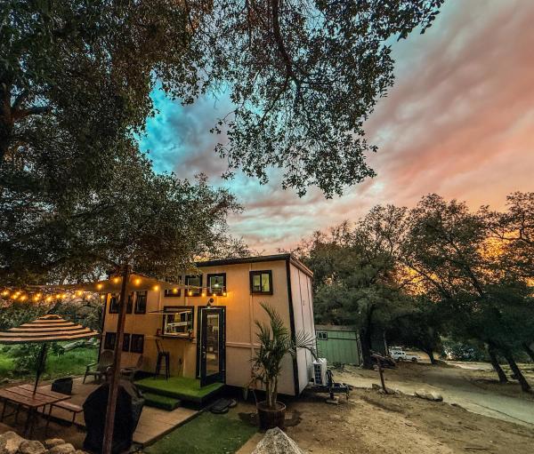 The Sundance Tiny Home - Valley Center, CA