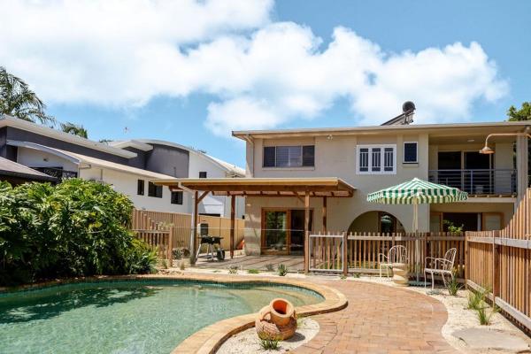 Fingal Head Lakehouse - Peaceful Waterfront Escape - Coolangatta