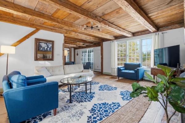 Spacious Farmhouse Near The Beach Circa 1860 - Biddeford, ME