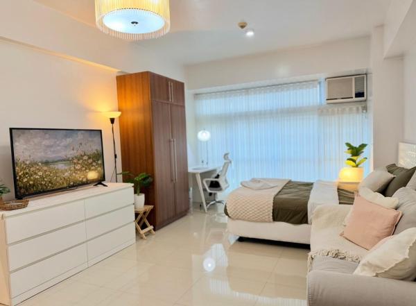 Cozy Studio Near Greenbelt, Legazpi Village Makati City - Metro Manila