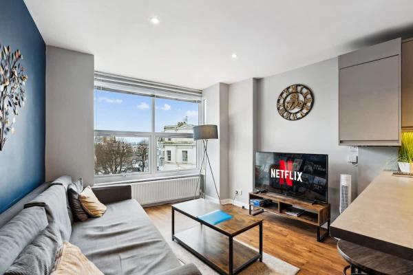 'Bright Gem By The Sea' Premium Central 2 Bedroom Flat - Brighton Marina