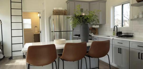 Modern Off-grid Tiny House On Our 13 Acre Farm - United States