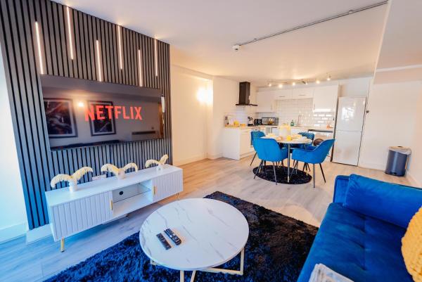 Modern 2 Br 2 Bath Flat With Balcony & Fast Wifi - Cardiff