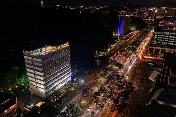 Howard Johnson By Wyndham Kota Kinabalu City Centre, Formerly Hotel Shangri-la Kota Kinabalu - Kota Kinabalu