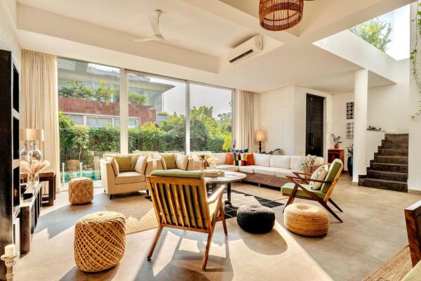 Tbk Villas Beach Pvt Pool Genset Caretaker - Anjuna
