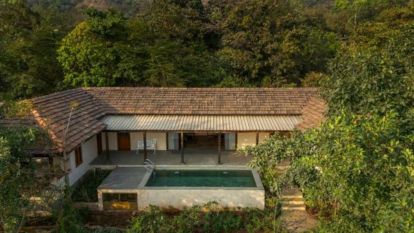 Saffronstays Rustic Trails - Lavasa